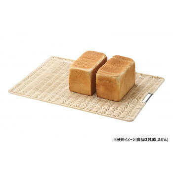 パンなどが陳列しやすいトレーです。サイズW60×D40×H1.5cm個装サイズ：1.4×60.0×39.8cm重量個装重量：740g素材・材質籐、ワイヤー生産国中国fk094igrjs