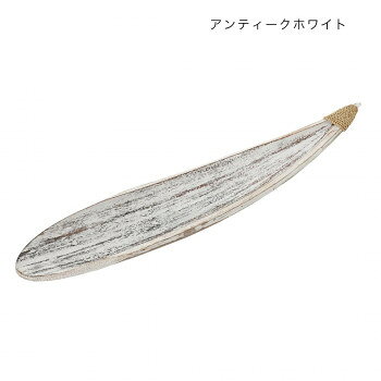 椰子の「がく」を一枚、一枚固めて作られたインセンスホルダーです。アジアンやトロピカルな雰囲気のインテリアに。※幅、長さ、形状は全て異なります。サイズは目安とお考えください。サイズ約W44×9cm個装サイズ：44×9×5cm重量個装重量：20...
