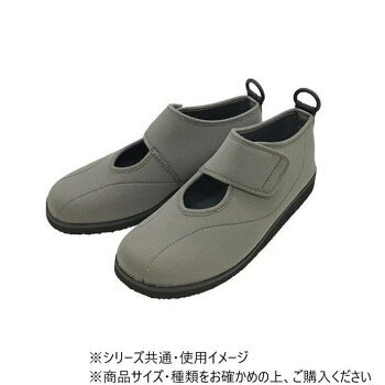 つま先からかかと部までやわらか素材で、やさしい履き心地になっております。大きく開く履き口で脱ぎ履きが楽です。面ファスナーで容易に着脱が可能。ストレッチ性のあるゴムスポンジを使用しており、足への圧迫感を軽減します。かかとには着用をサポートする...