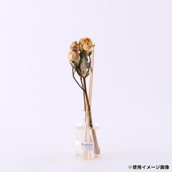 100%天然由来の成分で作られたエッセンシャルオイルディフューザーです。厳選された香りが、優しく心地よい空間を演出してくれます。ラタンリードとドライフラワーのセットになっており、イエローのスプレーバラがインテリアとしてお部屋を華やかに演出。...