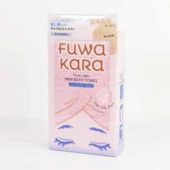 ふわふわの手触りが特徴のマイクロファイバータオルです。サイズ約50×100cm個装サイズ：28.0×15.0×6.0cm重量個装重量：190g素材・材質パイル部分:ポリエステル80%・ナイロン20%、グランド部分:ポリエステル100%仕様洗...