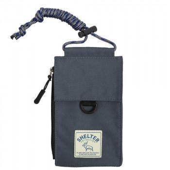 日常よく使うアイテムのカギ、カード類、小銭などの必需品や、すぐに取り出して使いたい小物類をまとめて身軽にお出かけできる、軽量シンプルなネックストラップポーチです。サイズ約H18×W11×D1cm個装サイズ：18×11×1cm重量個装重量：8...