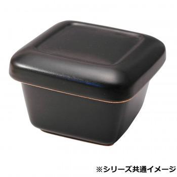 多孔質陶器が水分をコントロールし、ご飯の黄ばみを長時間抑え、お米を美味しく保ちます。サイズ10×10×9cm個装サイズ：16×16×13cm重量410g個装重量：510g素材・材質耐熱陶器仕様商品容量:300ccガス直火:可レンジ:可オーブ...