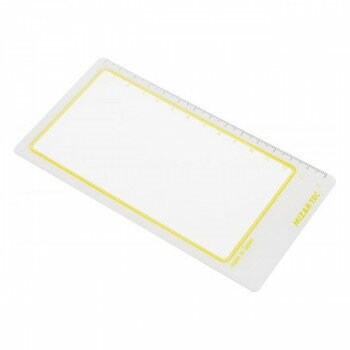 書籍や文庫本を読むのに最適なブックレンズです。薄さ1mm以下ながら、安定した見え味で細かな文字を拡大出来ます。定規メモリ付(14mm)で、ちょっとした「ものさし」としてもご使用頂けます。サイズレンズサイズ:150×78mm個装サイズ：18×...