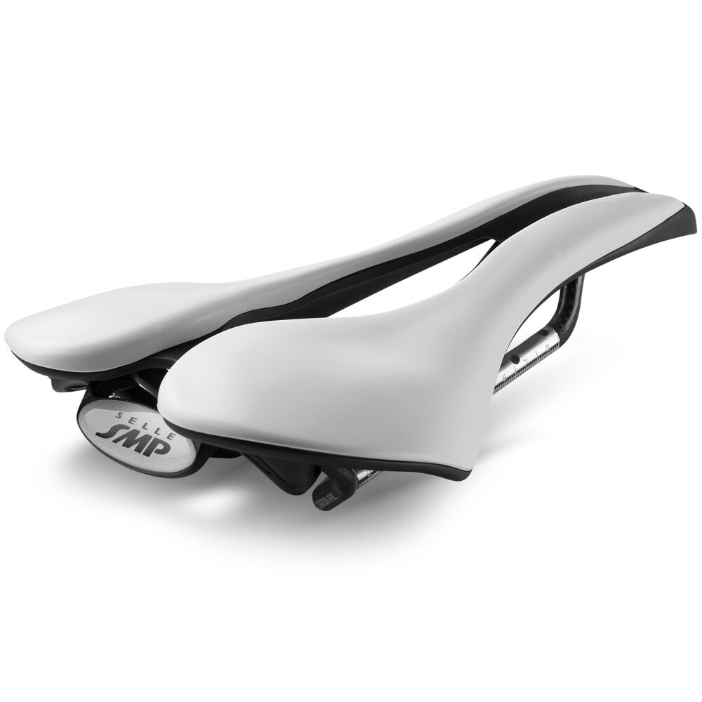 進化し続けるEVOシリーズのEVAを使用したショートサドルが登場！新たに搭載されたEVAパッドは軽量で柔軟かつ弾力性に優れており、地面からの振動を吸収し、快適にライドすることができます。優れた品質、そして特許を取得した人間工学に基づいた設計...