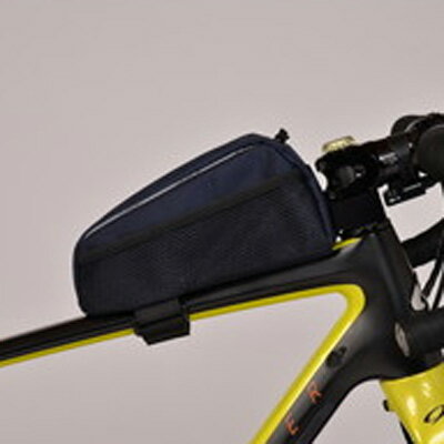 手元で便利に活用できます。スマートフォン、充電器、補給食、カギなどを入れるのにピッタリのサイズです。材質 ： NL420D/PVC容量 ： 0.8L重量(カタログ値) ： 105g商品のカラー・サイズについて商品のカラーはディスプレイの種類...