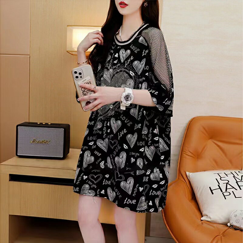 商品説明素材ポリエステル、他カラー A ホワイト B ブラック &nbsp;サイズ サイズ(cm): M 着丈72、バスト108、袖丈22、おすすめ体重55kg以下 L 着丈73、バスト112、袖丈23、おすすめ体重55-70kg XL 着...