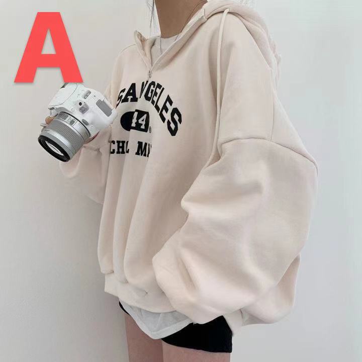 商品説明素材ポリエステル、他カラー A オフホワイト B イエロー &nbsp;サイズ サイズ(cm): S 着丈67 バスト131 おすすめ体重40kg以下 M 着丈68 バスト136 おすすめ体重40-50kg L 着丈69 バスト14...