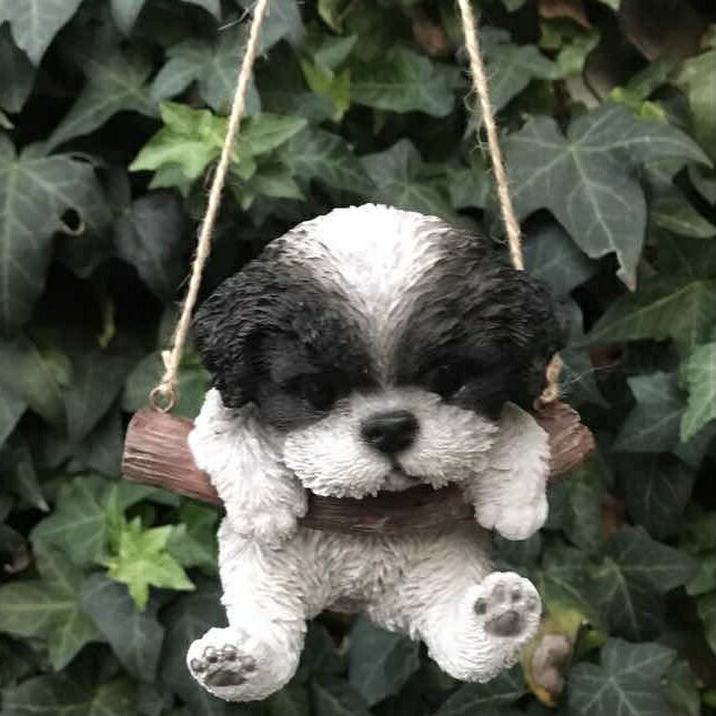 商品詳細 商品説明 犬の置物 エンジョイブランコ シーズーでございます。 ブランコを楽しむかわいいわんちゃんです。 楽しそうな顔がかわいいですね。 ガーデンオブジェのニューフェイスです。 サイズ 約W11×D8.5×H12cm前後 素材 ポ...