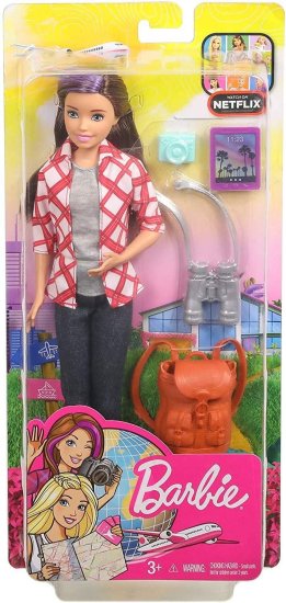 【商品名】Barbie バービートラベルスキッパードール、紫色のストリークのあるブルネット、3-7歳のカメラとバックパックを含む4つのアクセサリーを備えた4つのアクセサリーBarbie Travel Skipper Doll, Brunet...