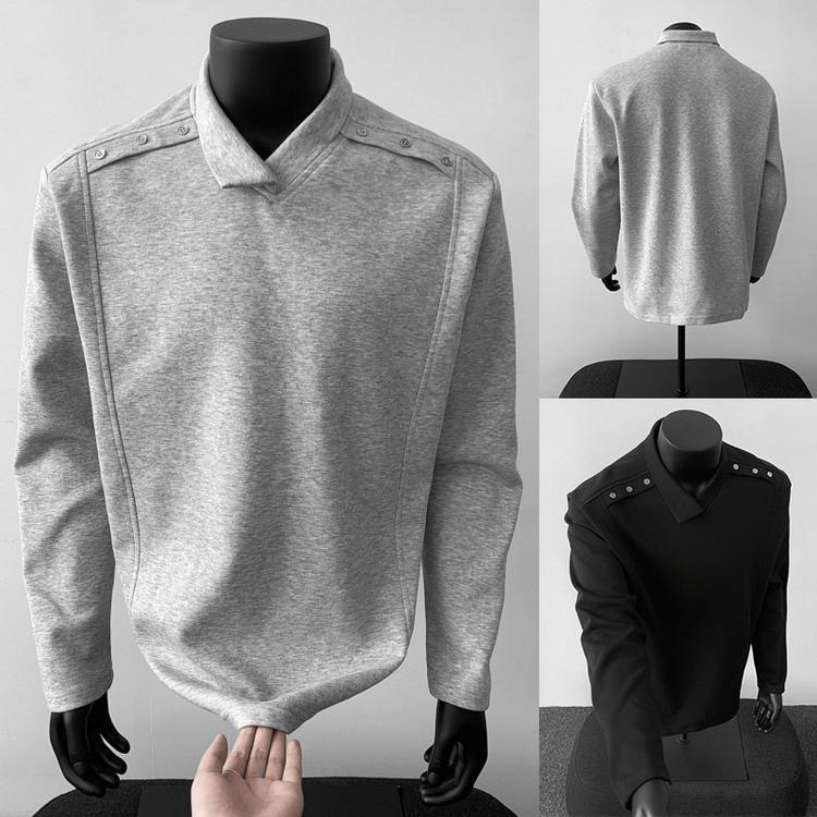 トレーナー メンズ トップス 秋服 秋物トレーナー 不規則襟 ボタン飾り付け 2025 秋冬 ファッション[素材]55％綿45％ポリエステル[原産国] 中国■海外製品の為、縫製上の基準が厳格ではありません。小さな汚れ、縫製のずれ、しわやキズ...