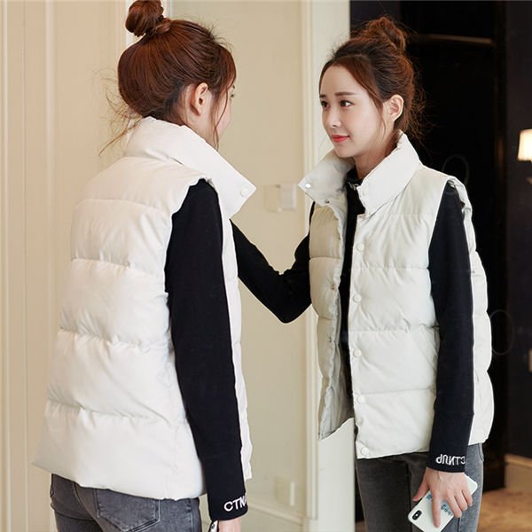 シンプルなデザインで色 と着回しができ、コ ディネ トの幅が広がります。保温性もありながら、着心地も抜群です。ボトムやインナ を選ばずコ デを楽しめるシンプルで、オシャレなデザイン。マットな生地は質感も滑らかで気持ちいい着心地。■サイズs ...