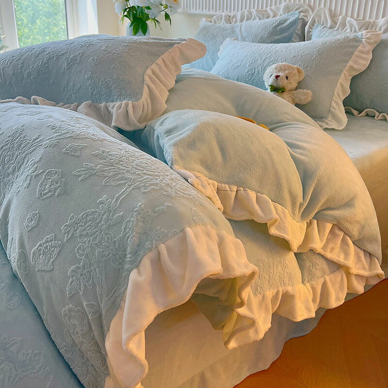 カラー A（アイボリー） B（ブルー） C（ピンク） 素材 ポリエステル、フランネル サイズ フラットシーツタイプ： 1.5m/1.8mサイズ用（4点セット） 1点掛け布団カバー：200*230cm 1点フラットシーツ：250*250cm ...