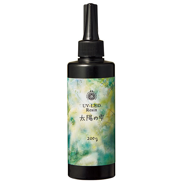 LEDに対応した新しい「太陽の雫」シリーズ。 リーズナブルでも黄ばみが少ない高品質です。 【特徴】 ●UV-LEDライト（405nm）でもUVライト（36W）でも硬化する1液性レジン。 ●時間がたっても黄変が少ない★。リーズナブルでも高品質...