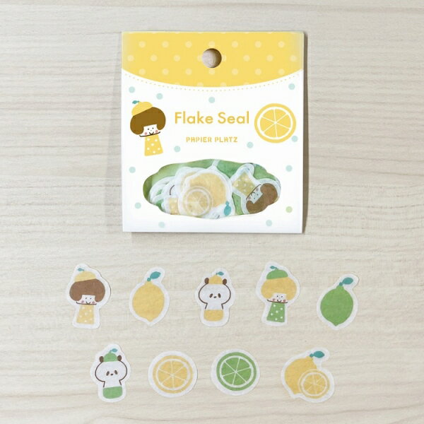 人気イラストレーター＆消しゴムはんこ作家mizutamaさんデザイン。 かわいいフルーツシリーズのフレークシールです。 お手紙の封緘シールやデコレーションにもぴったりです。 ●内容：9柄各6枚　計54枚 ●素材：マスキングテープ素材