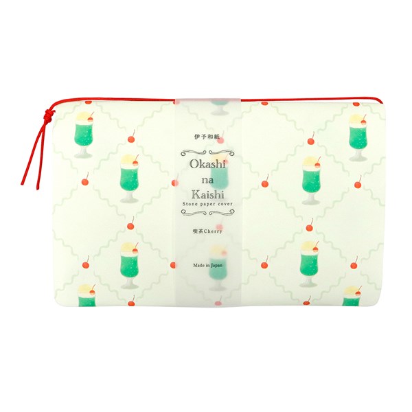 お茶の場面はもちろん、メモ用紙・簡易的なマスクケース・お菓子を乗せる皿替わりなど様々な用途にお使いいただける懐紙です。 手触りの良い伊予和紙を使用しています。 懐紙ケースつき。懐紙ケースはストーンペーパーを使用しています。 ストーンペーパー...