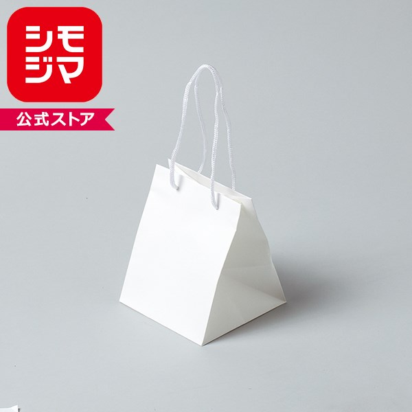 手紐が長くゆとりを持たせた、フラワーアレンジメントの持ち運びに最適なマチ広の紙袋です。 ロボール・底ボール入り ●手紐：PP紐 ●サイズ：幅195×マチ195×高さ240mm ●材質：晒クラフト紙160g