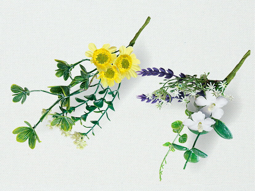 1購入あたりの内容量　：　1セット［規格］花径30×H220mm［素材］紙、布、発泡スチロール、プラ、ワイヤー［機能・特徴］造花ラッピングタグ4種アソートです。［外寸］花径30×H220mm