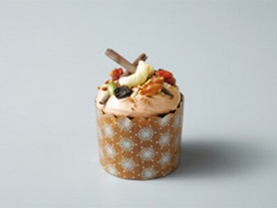 こちらは5枚単位での販売となっております。多めにお求めの方は、更にお得な通常販売分よりお求めください。［規格］59×50［容量］150cc［素材］未晒クラフトマフィンやカップケーキにお使いいただける定番のベーキングカップです。※おもな用途：...