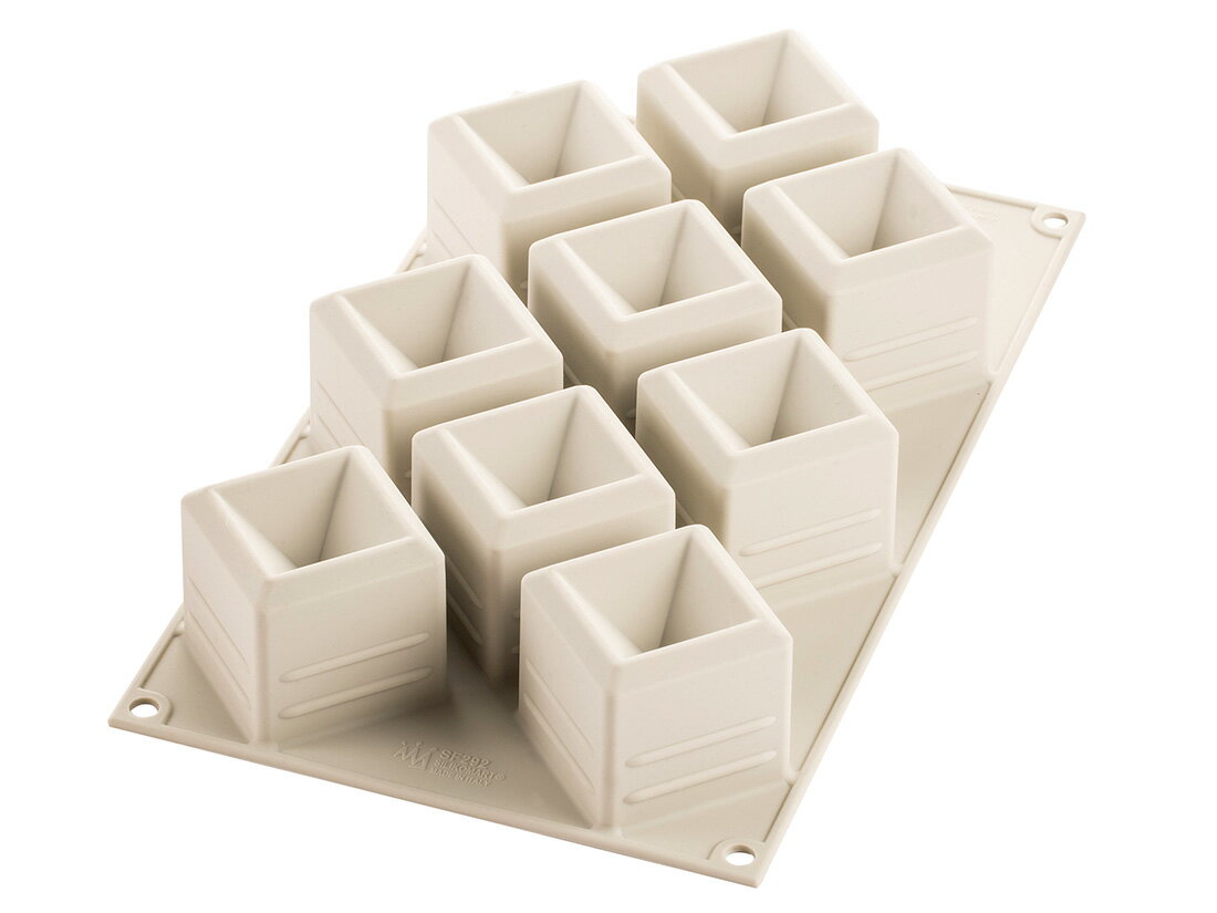 1購入あたりの内容量：1個［規格］9個取　　［容量］一個あたり105ml　　［素材］シリコンゴム［機能・特徴］ケーキと単品の両方を表現できる型に、強い感情的な影響を与える幾何学的なモチーフ。セミフレッドやムースなどだけでなく、焼き菓子なども...