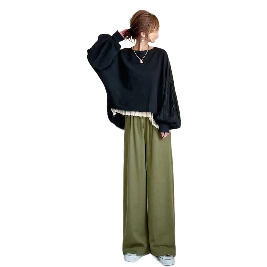 こちらは、着痩せ効果抜群のセットアップです。丸首のトップスと幅広パンツの組み合わせで、シンプルながらもおしゃれな雰囲気を演出します。トップスはゆったりとしたサイズで、腕部分にはギャザー加工が施され、立体感があります。幅広パンツは脚線美を整え...