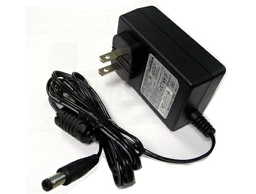 商品詳細 メーカーAPD 付属品なし 型番WA-36A12FU 出力12V 3A 保証ご買い上げ後1ヶ月間品質保証致します。 説明BUFFALO 品です。（バルクパッケージ）※同じ型番で対応のプラグサイズが3種類ありますのでご注意ください。...