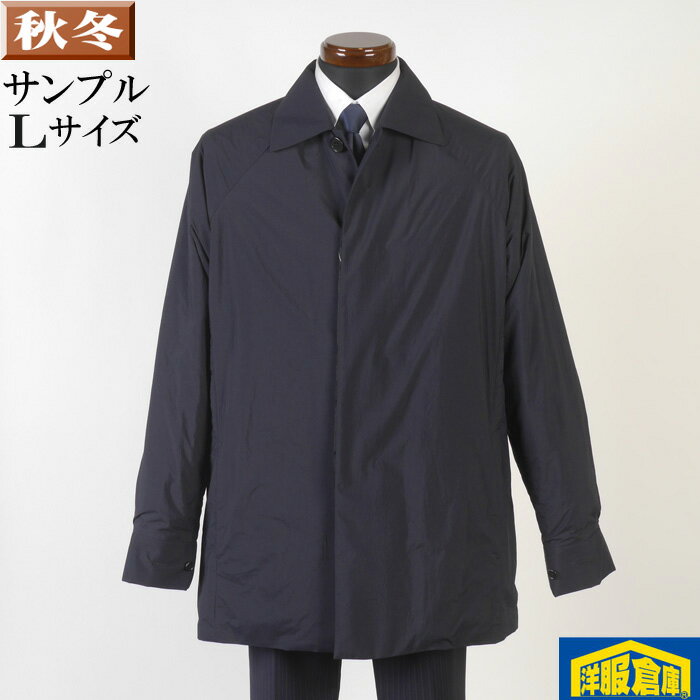 商品番号＜sc52025＞ 総裏仕立て比翼仕立て軽くて暖かい中綿入り しわ加工のナイロン素材ゆったりシルエット（当社比） 素 材 【表地】　ナイロン100% 【裏地】　ポリエステル100％ 【その他】中綿　ポリエステル100％ カラー 黒　...