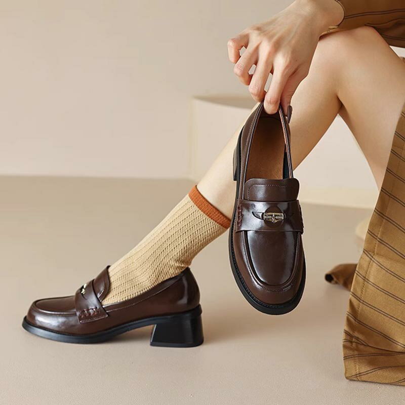 商品説明商品内容シューズ素材PU生産国中国サイズ【長さ】22.5cm-25.0cm【ヒール】約5.0cm平置き採寸になります。実際のサイズとは誤差が出る場合がございますので、参考サイズとしてご覧ください。注意書き商品写真は、できる限り現品を...