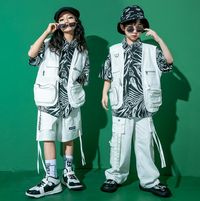 商品名 子供ダンス衣装 色 写真色 内容 サイズ モデル：身長128　体重26kg　試着サイズ130 普通の体型は下記の身長範囲で選んで大丈夫です、大柄の体型はワンサイズアップでお願い致します 110　身長100-110 120　身長110...