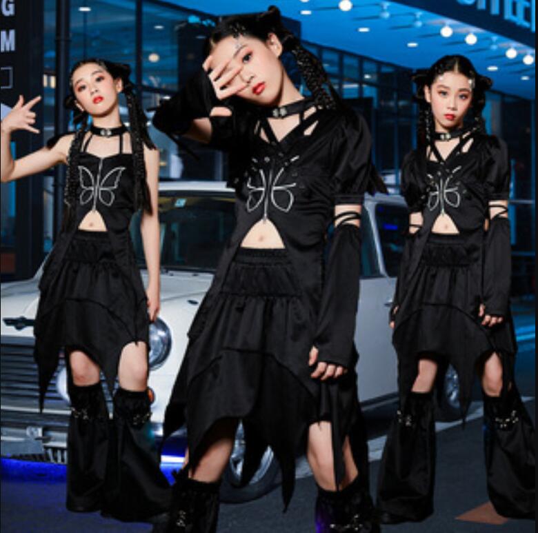 商品名 子供ダンス衣装 色 写真色 内容 サイズ モデル：身長130　体重25kg　試着サイズ140 普通の体型は下記の身長範囲で選んで大丈夫です、大柄の体型はワンサイズアップでお願い致します 120　身長110-120 130　身長120...