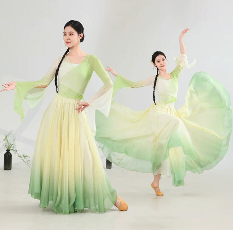 商品名 レディース古典ダンス服 色 写真色 内容 3点セット：羽織+キャミソール+スカート サイズ トップス S　着丈45　バスト80-84　袖丈59　肩幅33　ウエスト64-68　参考体重 42.5-47.5kg　参考身長 150-155...