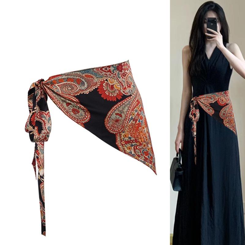 レディース ボヘミアン エスニック ワンピース 腰 装飾 アクセサリー 腰帯 三角 シルク スカーフ 腰封 束腰 布地 リゾート ビーチ スタイル 軽量 夏 用 ファッション・カテゴリ: 腰帯・対象性別: 男女共用・対象年齢: 成人・素材:...