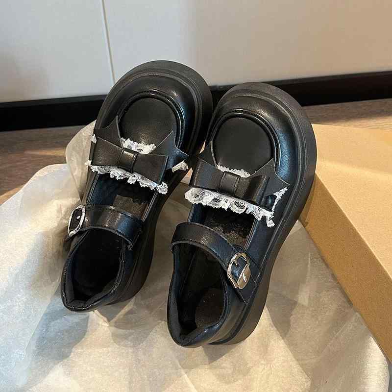 ・色: 黒、ベージュ・サイズ: 35,36,37,38,39,40・トレンド要素: バックル・つま先の形状: ラウンドトゥ・ソースカテゴリ: 現物・スタイル: 欧米ファッション・アッパー素材: PU・ヒールの高さ: ミドルヒール・パターン:...