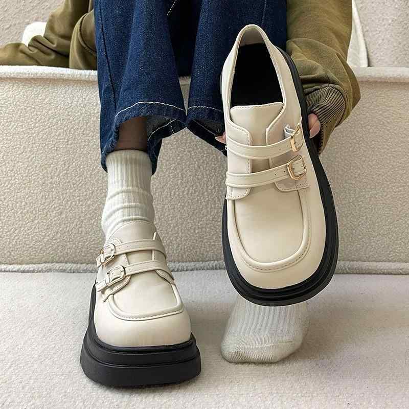 ・色: アイボリー, ブラック・サイズ: 35, 36, 37, 38, 39, 40・トレンド要素: 浅口, 太めヒール, バックル・つま先の形状: ラウンドトゥ・仕入れ先カテゴリー: 現物・スタイル: 日常カジュアル・アッパー素材: P...