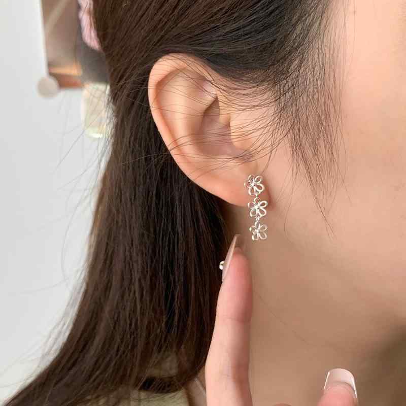 ・カテゴリ: 耳飾り・スタイル: ファッション通勤・: 花