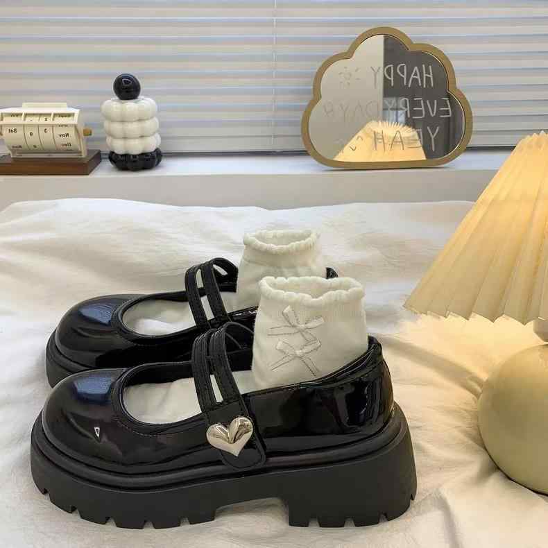 靴 レディース マリージェーン スクエアヒール 厚底 ローファー ラウンドトゥ 合皮 フェイクレザー パンプス ストラップ 黒 白 春夏:[{"カテゴリ": "マリージェーンシューズ"}, {&quo...