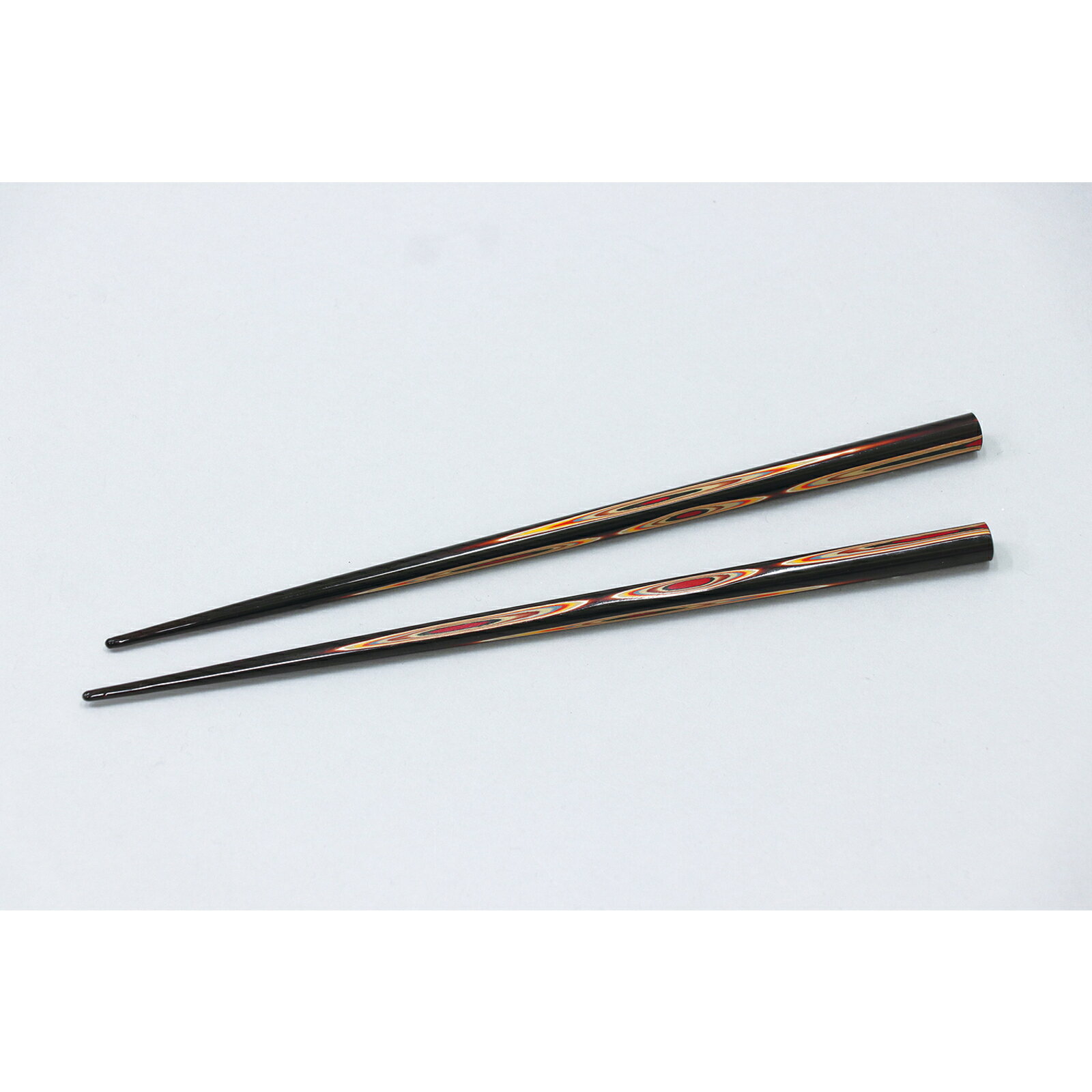 メーカーアーテック(Artec)品名堆朱箸づくり 黒品番37372セット内容堆朱箸 黒 長さ230mmx1、サンドペーパー ＃240 140x115mmx1、サンドペーパー ＃400 140x115mmx1、マジカル研磨パッドx1用途の3ス...