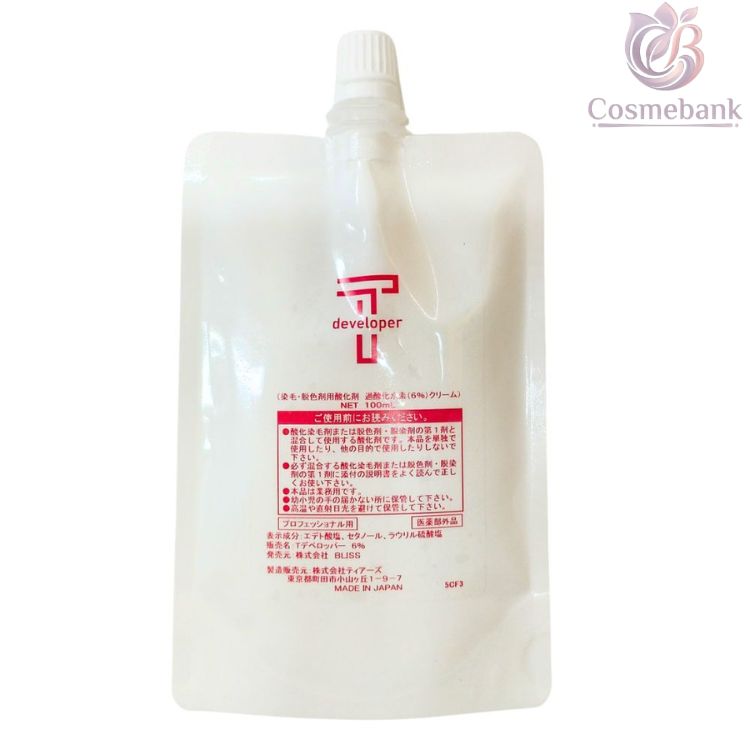 T DEVELOPER 6％ Tデベロッパー　6％ ヘアカラー デベロッパー クリーム オキシ ヘアカラーをより簡単にをコンセプトに使い切りタイプをご用意致しました。 訪問美容・出張サロン・セルフカラーなど使い道はたくさんあります。 内容量...