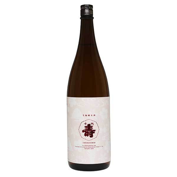 千代寿 生もと純米酒は、米の旨みをしっかり感じられるコクのある味わいが特徴の純米酒です。口に含むとふくよかな旨みと穏やかな酸味が広がり、奥行きのある味わいとともに落ち着いた余韻へと続きます。しっかりとした飲みごたえがありながらも食事との相性...