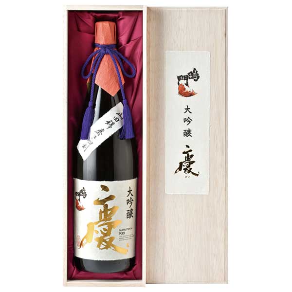 「鳴門鯛 大吟醸原酒 生地酒」は、徳島県の本家松浦酒造が手がける大吟醸の原酒です。原酒ならではのしっかりとした飲みごたえと、大吟醸らしい華やかな香りが同居する味わいが特徴です。冷やして飲むことで香りが引き立ち、常温でもまろやかな旨みを感じら...