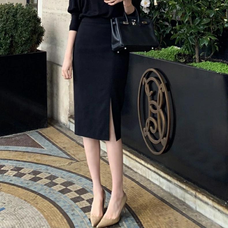 セット：スカート 素材： ポリエステル ポリウレタン 季節：春　秋　冬 　サイズ：cm 　XS 　ウエスト63　ヒップ84　スカート丈65 　S 　 ウエスト66　ヒップ87　スカート丈65 　M 　 ウエスト69　ヒップ90　スカート丈6...