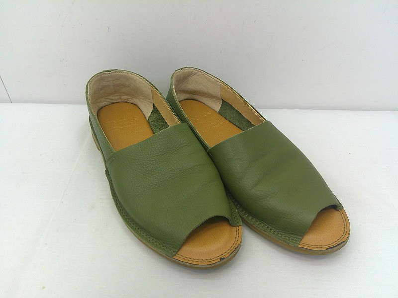 &nbsp; 商品説明 商品名 【中古】Recipe レシピ　オープントゥスリッポン　サンダル　オリーブ　22.5cm　本体のみ【9800円以上で沖縄・離島も送料無料】 コメント 使用感あります。 靴底にスレや汚れあります。 つま先にスレが...