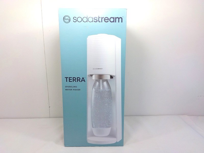 &nbsp; 商品説明 商品名 【中古】【未使用品】sodastream ソーダストリーム　TERRA テラ　スターターキット　ホワイト【9800円以上で沖縄・離島も送料無料】 コメント 未使用品ですが検品の為、開封しております。 付属品は...