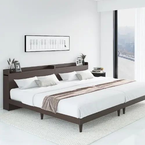 お客様の注目キーワードはこちら！[ベッド セミシングル シングル セミダブル ダブル クイーン] すのこベッド 棚付き コンセント付き キャスター付き シンプル 頑丈スタイリッシュな脚付きデザインのこちらのベッドは、フレームが高級感と温かみ...