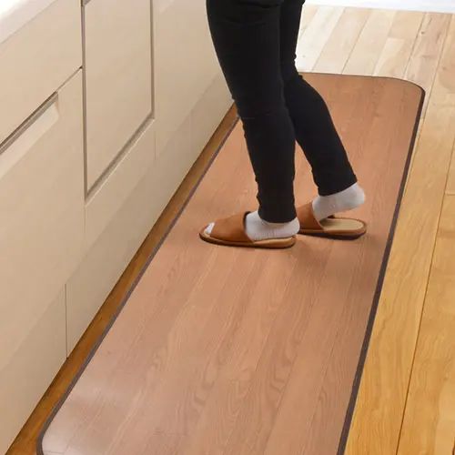 お客様の注目キーワードはこちら！[60×120] いつも清潔に 消臭加工付き 木目調フリーマット ライトベージュおしゃれな木目調のフリーマットは、どんなテイストのお部屋でも、違和感なくお使いいただけます。3つの機能で使い勝手も抜群。ニオイや...