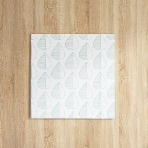 お客様の注目キーワードはこちら！お好きなサイズで優しい空間を作れる 北欧のファブリックパネル水滴にもリーフにも見える柔らかなラインのモチーフがお部屋に映える、北欧のファブリックパネルです。丸みのある可愛らしいデザインですが、少しくすみのある...