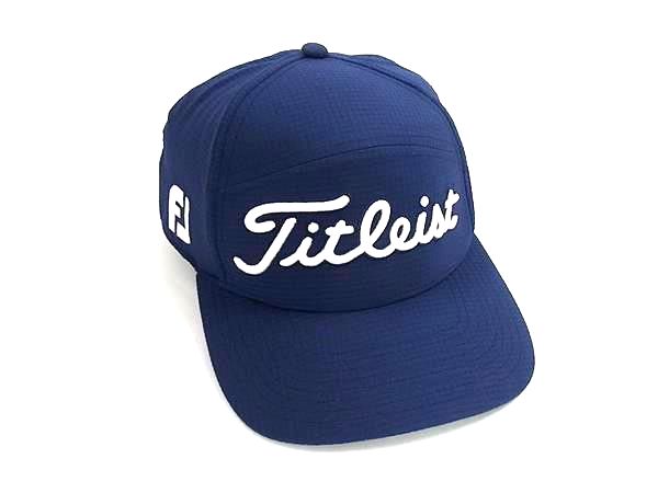 商品情報 ブランド名 TITLEIST タイトリスト 状態ランク Sランク(展示品) ライン カラーブルー系 素材 ポリエステル100％ サイズ 実寸: 頭周り 約65cm(調節可能)　つば 約7cm ポケット 付属品画像内にあるものが全て...