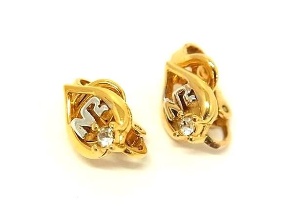 商品情報 ブランド名 NINA RICCI ニナリッチ 状態ランク Aランク(美品) ライン カラーゴールド系 素材 サイズ W 約0.8cm　H 約1.1cm ポケット 付属品画像内にあるものが全てになります シリアル及び刻印 状態擦れ小...