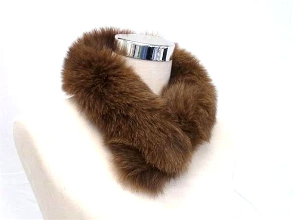 商品情報 ブランド名 Saga Furs サガファーズ 状態ランク ABランク(美品) ライン カラーブラウン系 素材 サイズ(cm) 全長:約74cm幅 約11cm サイズ(inch) ポケット 付属品画像内にあるものが全てになります シ...