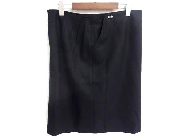 商品情報 ブランド名 LEONARD レオナール 状態ランク ABランク(美品) ライン カラーブラック系 素材 ウール100% サイズ(cm) 表記サイズ:76-99実寸:ウエスト 約86cm　総丈 約62cm サイズ(inch) ポケッ...
